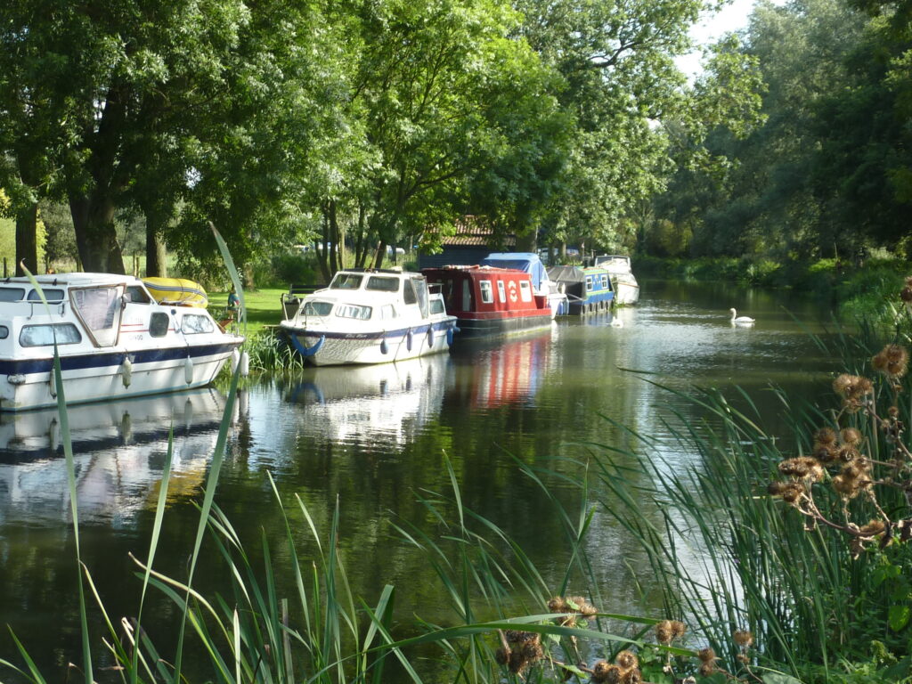 Hoe Mill Lock - Essex Waterways