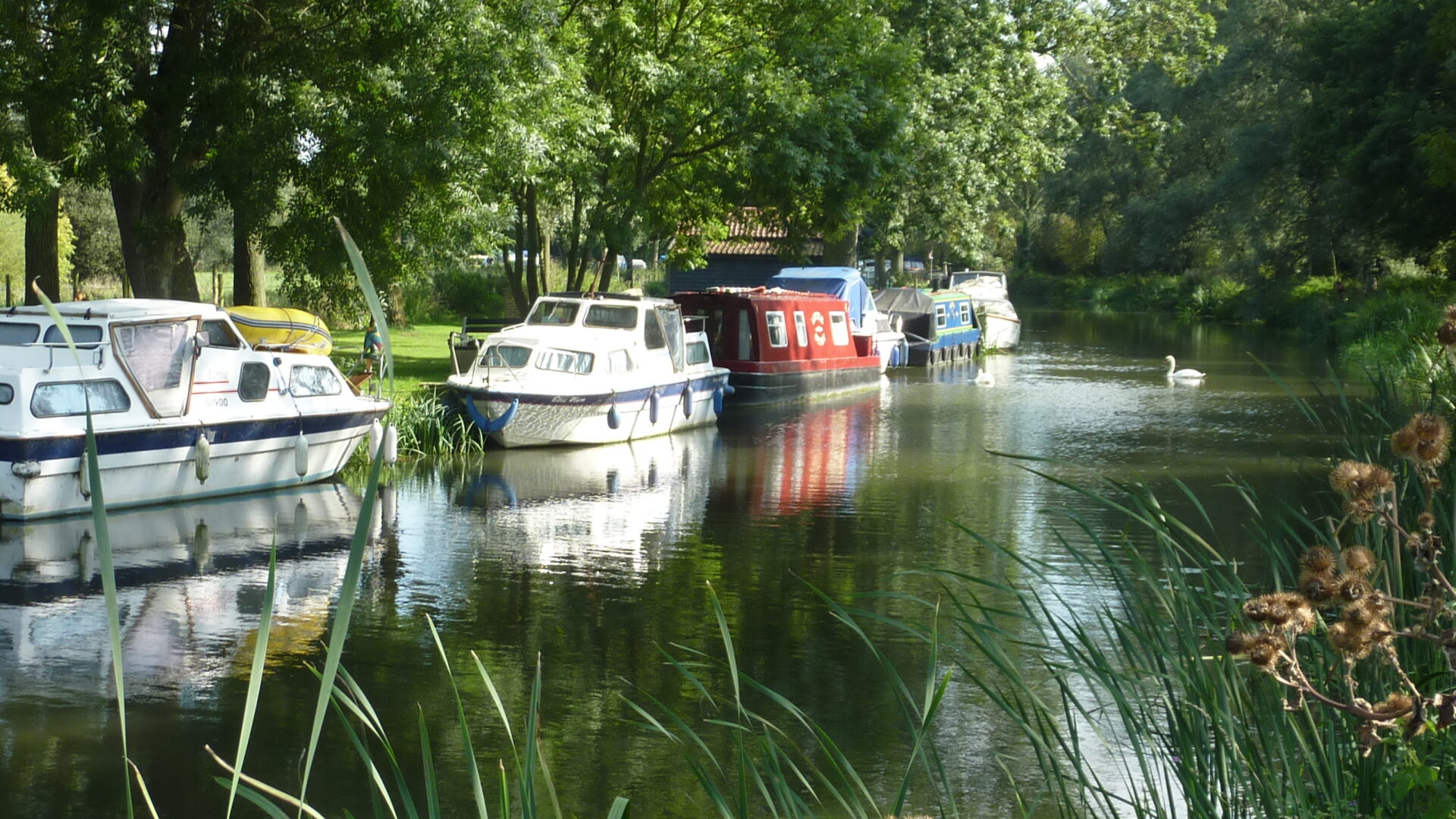 Hoe Mill Lock - Essex Waterways