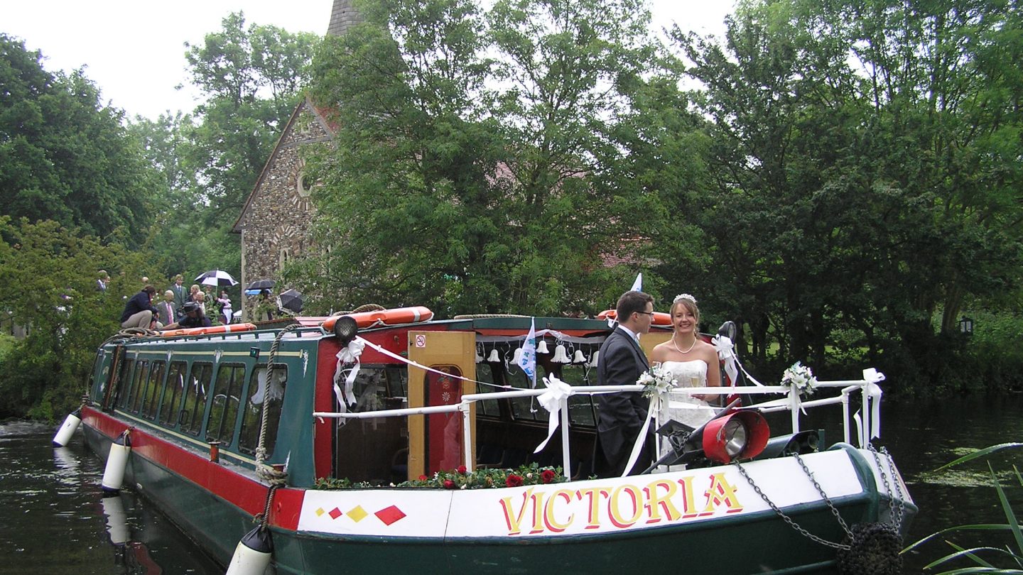 Paper Mill Lock - Essex Waterways